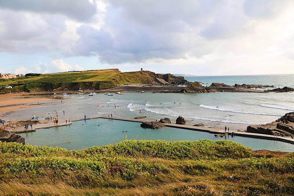 The Best Sea Pools in Cornwall for a Cold Water Dip | Harbour Holidays