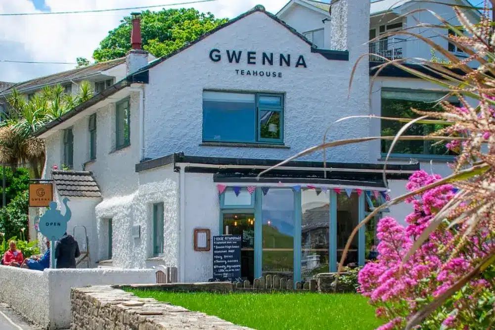 Our Pick of the Best Cream Teas in Cornwall | Harbour Holidays